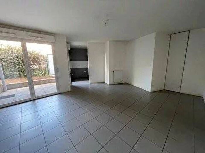 Appartement à louer - Centre, Décines-Charpieu - 3 pièces - 2 chambres