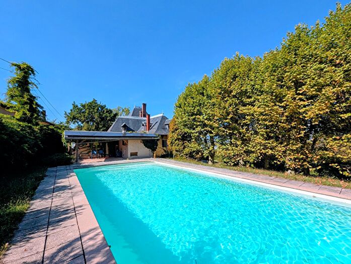 Maison à vendre - Chambéry, Bissy - 14 pièces - 8 chambres