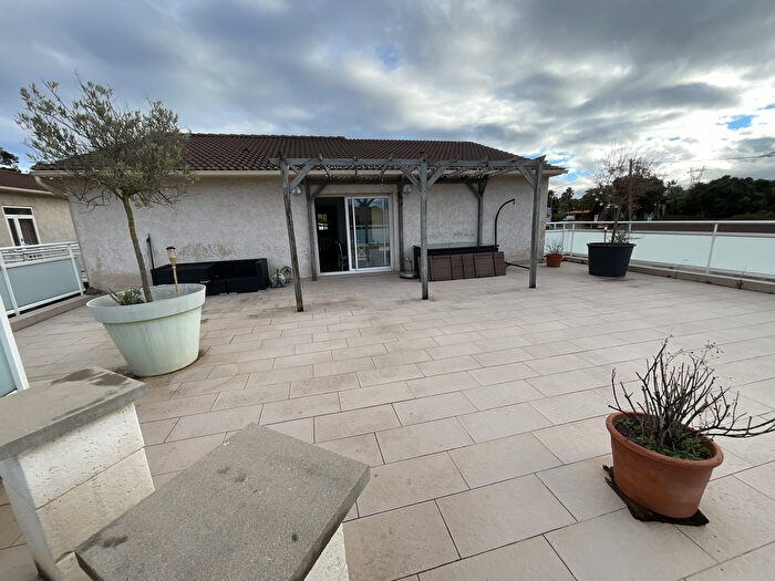 Appartement à louer - Cervione - 3 pièces - 2 chambres