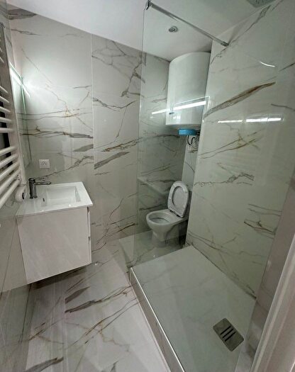 Appartement à louer - Drancy, Paris Campagne - 2 pièces - 1 chambre