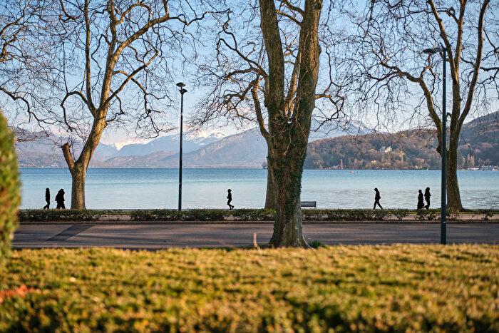 Appartement à vendre - Annecy, Parmelan, Albigny - 4 pièces - 2 chambres