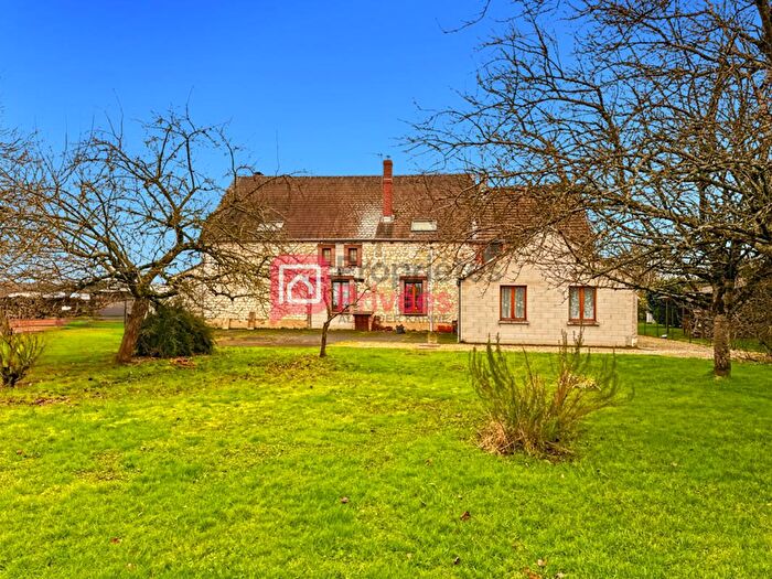 Neuvy-Sautour - Maison 9 pièces à vendre