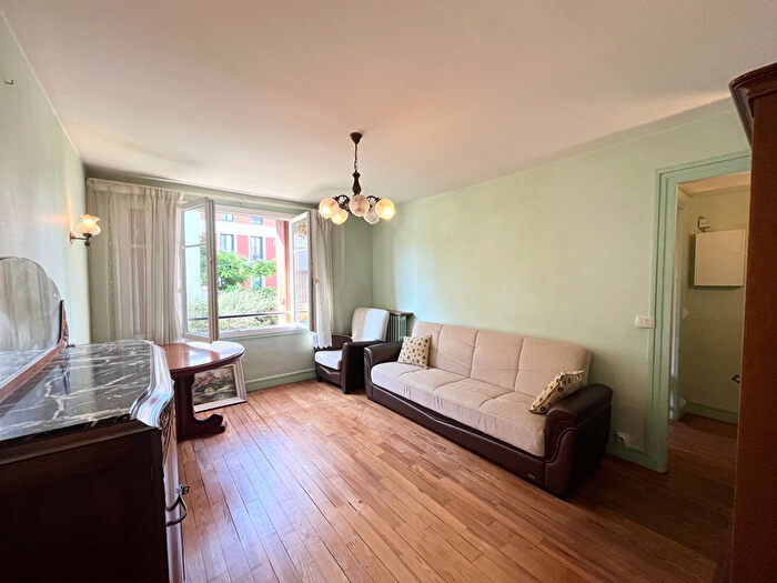 Appartement à louer - Colombes, Les Vallées - 2 pièces - 1 chambre