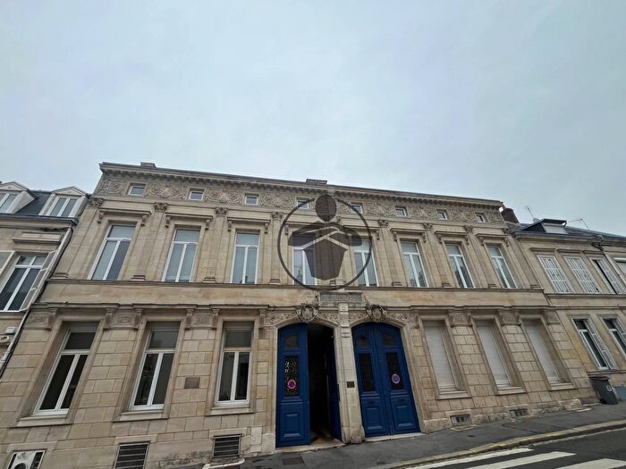 Appartement à vendre - Saint-Quentin, Centre-ville - 5 pièces - 3 chambres