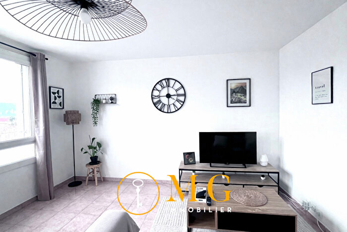 Appartement à vendre - Château-Arnoux-Saint-Auban - 4 pièces - 3 chambres