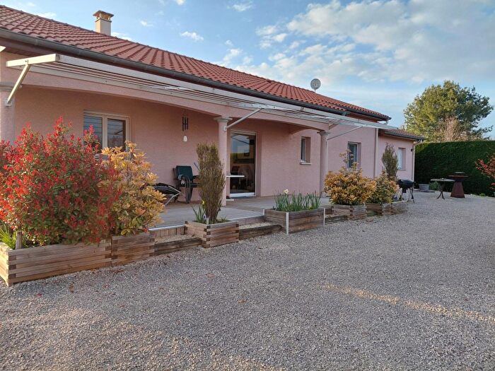 Maison à vendre - Charlieu - 5 pièces - 4 chambres