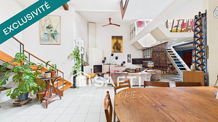 Maison à vendre - La Rochelle, Centre-ville, Vieux-port, Marché - 6 pièces - 4 chambres