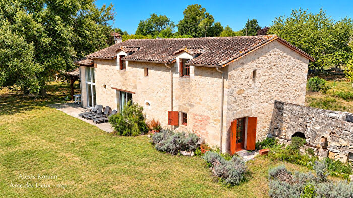 Maison 6 pièces à Montpeyroux, à vendre
