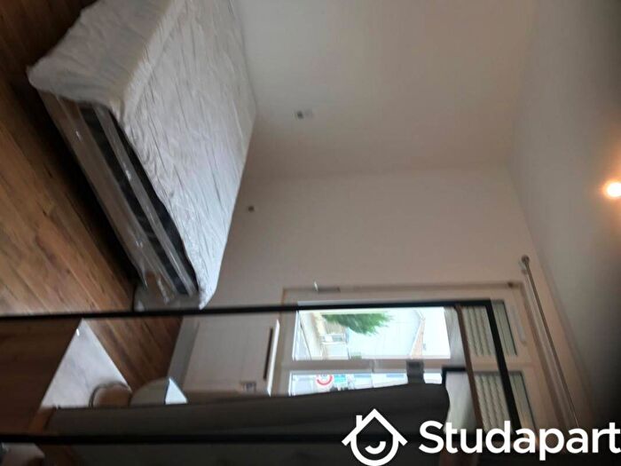 Appartement à louer - Sardine-Chiquet, Pessac - 1 pièce