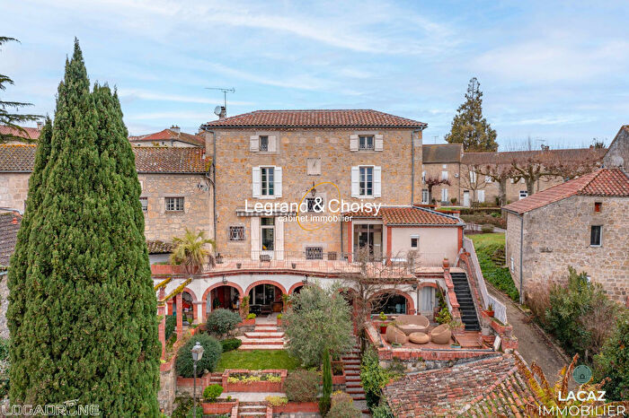 Maison à vendre - Prayssas - 10 pièces - 6 chambres