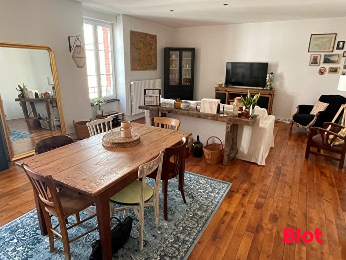 Appartement à vendre - Fougères, Paron, Orières, Ecartelée, Bonabry - 5 pièces - 3 chambres