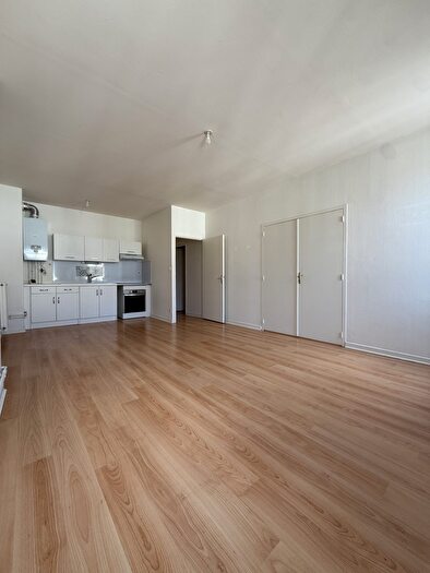 Appartement 3 pièces à Saint-Laurent-sur-Saône, à louer