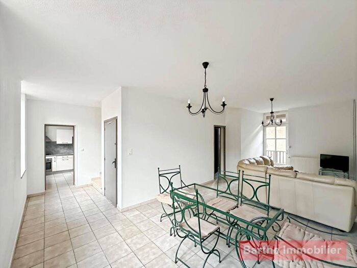 Maison à louer - Lisle-sur-Tarn - 5 pièces - 4 chambres