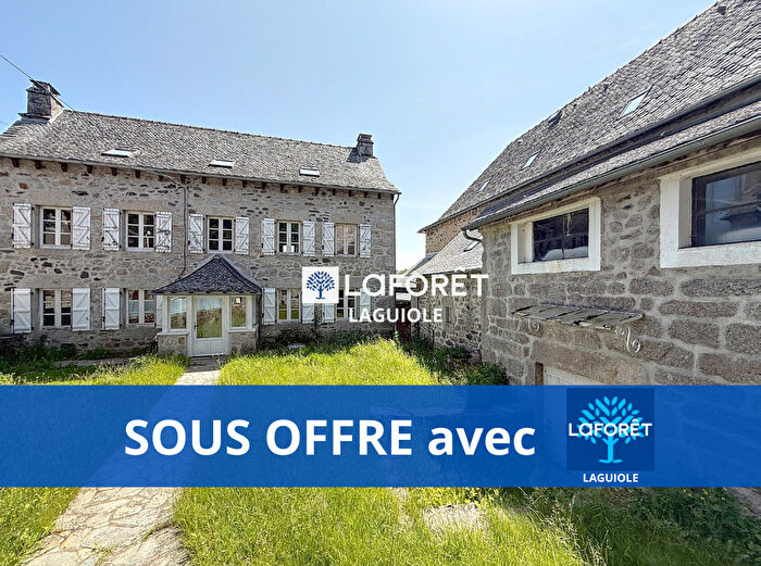 Maison à vendre - Sainte-Geneviève-sur-Argence - 3 pièces - 2 chambres