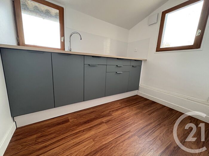 Pont-Sainte-Maxence, Pasteur : Appartement 3 pièces à louer