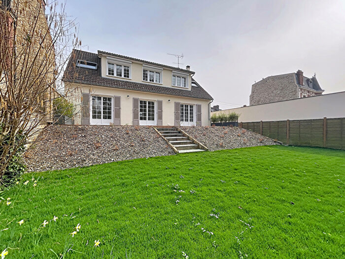 Maison à vendre - Rambouillet, Groussay, Providence, Gommerie, Vernes, Dreyfus - 7 pièces - 6 chambres