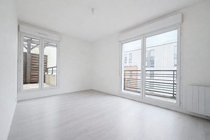 Appartement à vendre - Rosny-sous-Bois, Centre Commercial - 4 pièces - 3 chambres