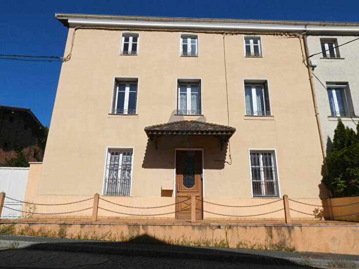 Maison à vendre - Chambost-Longessaigne - 9 pièces - 5 chambres