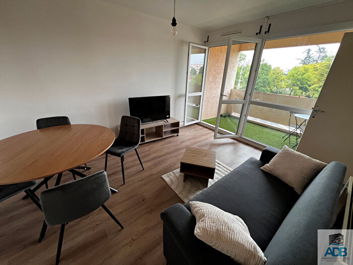 Appartement 2 pièces à Roanne, Parc des Sports, à louer