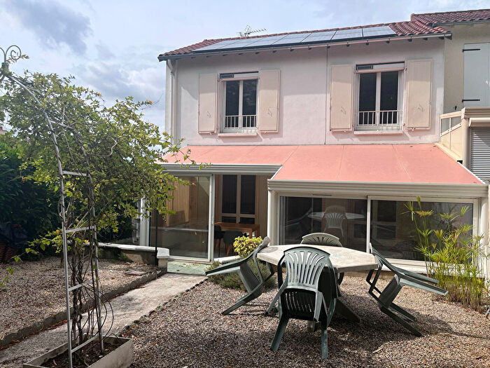 Maison 5 pièces à Poitiers, Couronneries, à louer