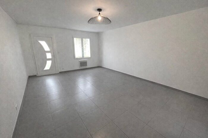 Maison à louer - Mareuil-lès-Meaux - 4 pièces - 3 chambres