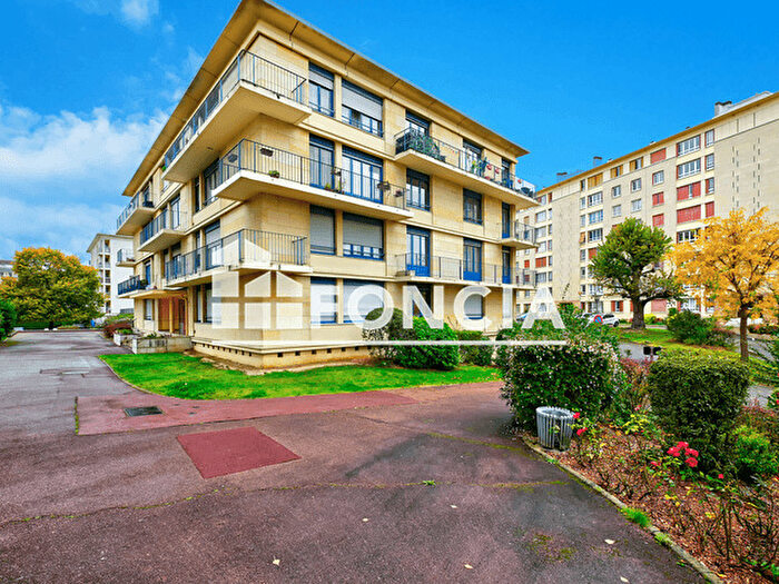 Appartement à vendre - Mantes-la-Jolie, Centre-ville - 2 pièces - 1 chambre