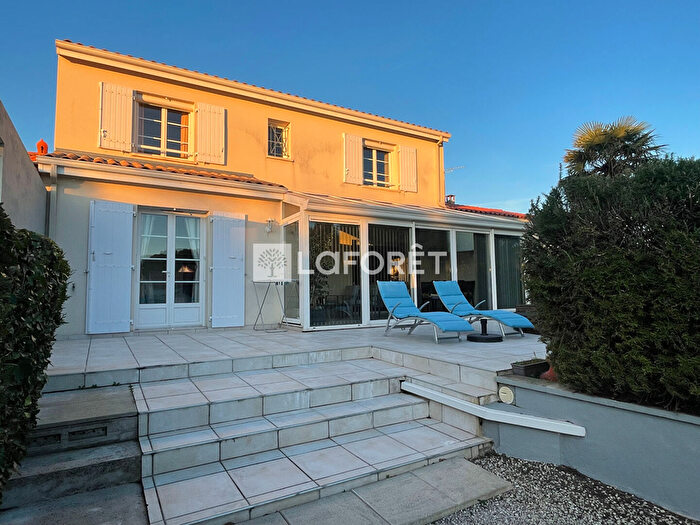 Maison à vendre - Saint-Georges-de-Didonne, Centre-ville - 6 pièces - 4 chambres