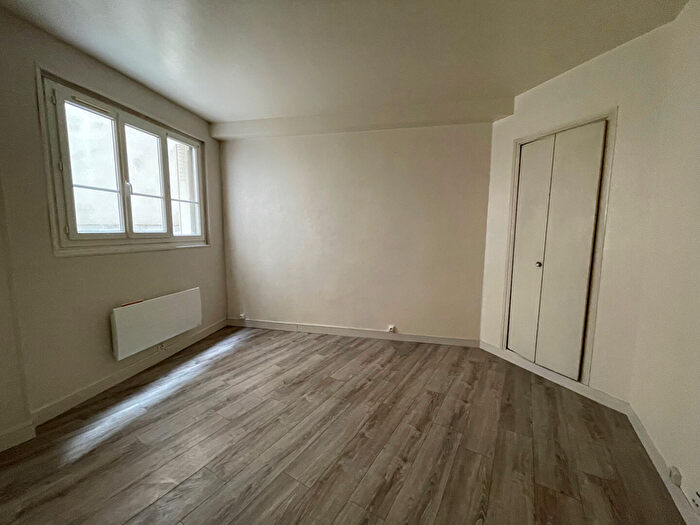Appartement 1 pièce à louer à Levallois-Perret, Collange