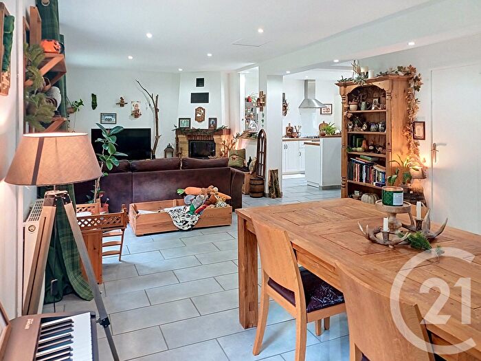 Everly : Maison 5 pièces à louer