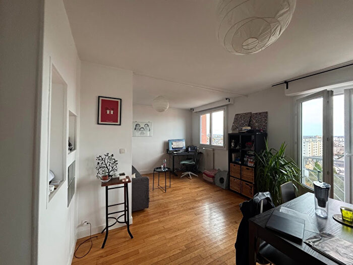 Appartement 3 pièces à vendre à Quartiers Sud-Ouest, Les Champs Manceaux