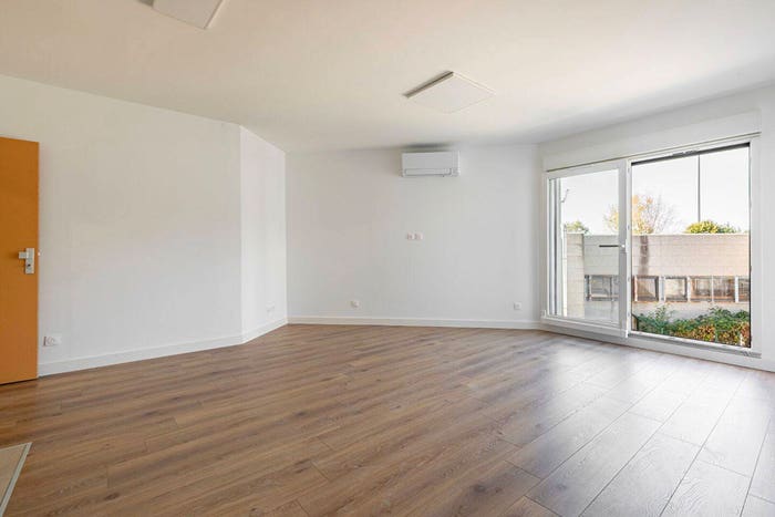 Hautes Bruyeres, Villejuif : Appartement 2 pièces à louer