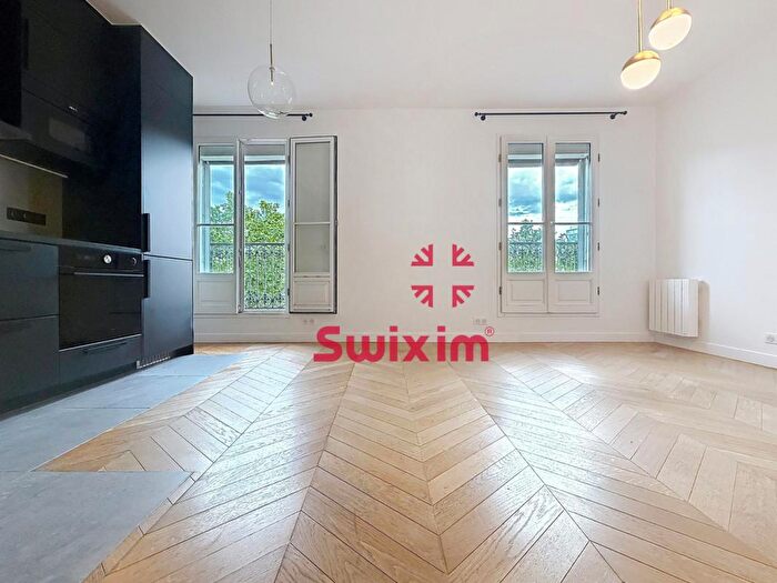 Paris 19ème, Jourdain, Pyrénées : Appartement 3 pièces à vendre