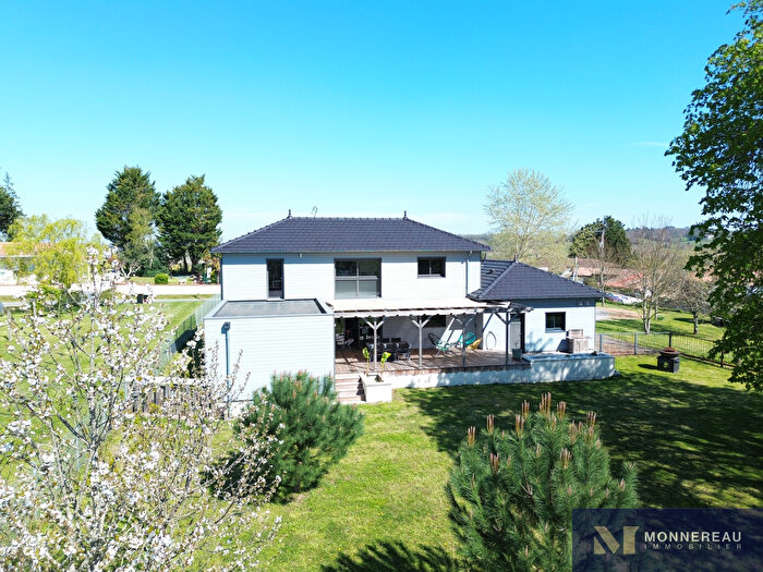 Maison à vendre - Montchaude - 6 pièces - 4 chambres