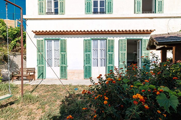Maison 4 pièces à Nice, Saint-Antoine, à vendre