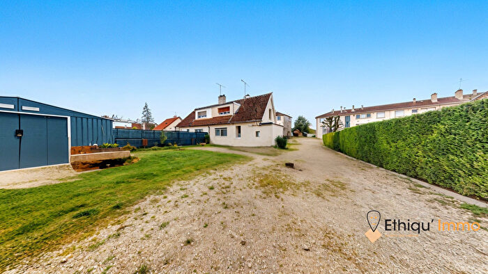 Maison à vendre - Bar-sur-Aube - 4 pièces - 3 chambres