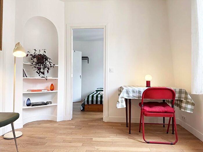 Appartement 2 pièces à vendre - Paris 11ème, Belleville, Saint-Maur