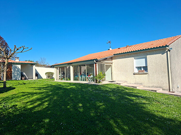 Maison à vendre - Archiac - 4 pièces - 3 chambres