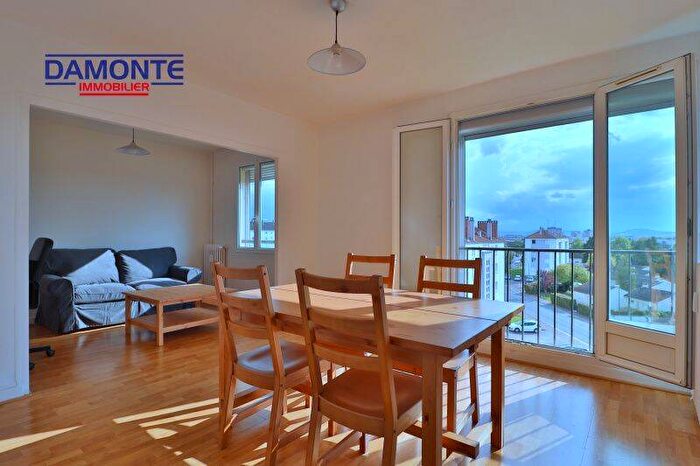 Appartement 3 pièces à Chantereigne-Montvilliers-Centre, La Chapelle-Saint-Luc, à louer