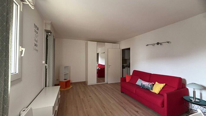 Appartement à louer - Les Champs Guillaume, Cormeilles-en-Parisis - 1 pièce