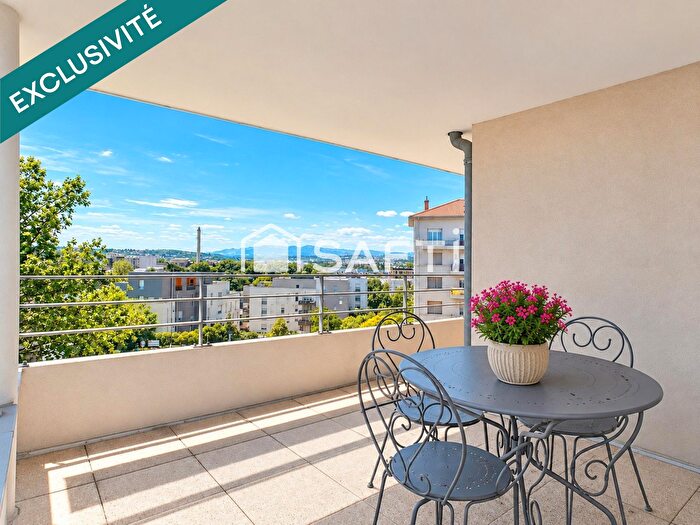 Appartement 2 pièces à Lyon 8ème, Etats Unis, à vendre