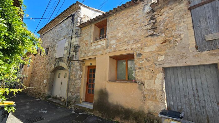 Maison 2 pièces à vendre à Saze