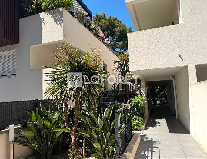 Appartement à vendre - Marseille e , Mazargues - 2 pièces - 1 chambre