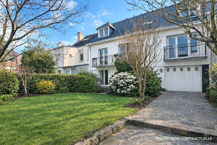 Maison à vendre - Lorient, Merville Nouvelle ville - 8 pièces - 7 chambres