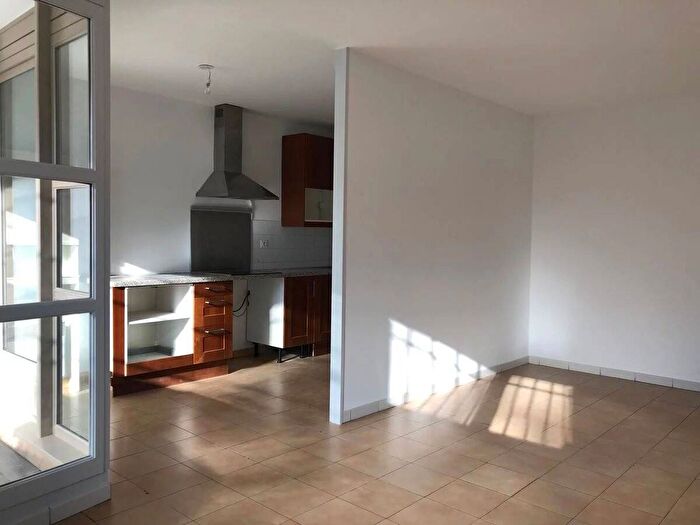 Centre Ville, Aix-en-Provence : Appartement 3 pièces à louer