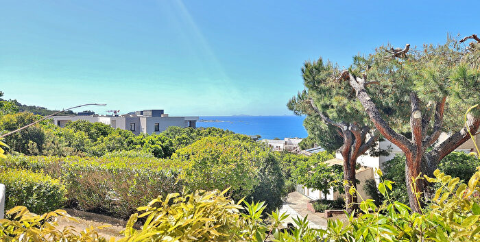 Maison à vendre - Grosseto-Prugna - 5 pièces - 4 chambres