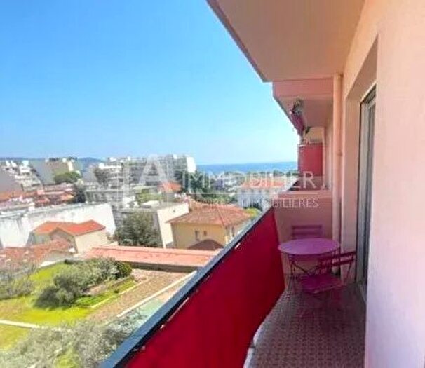 Appartement 1 pièce à louer à Nice, Arenas