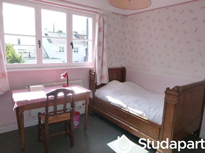 Appartement à louer - Braille-Verghelles-Cité Familiale, Lambersart - 1 pièce - 3 chambres