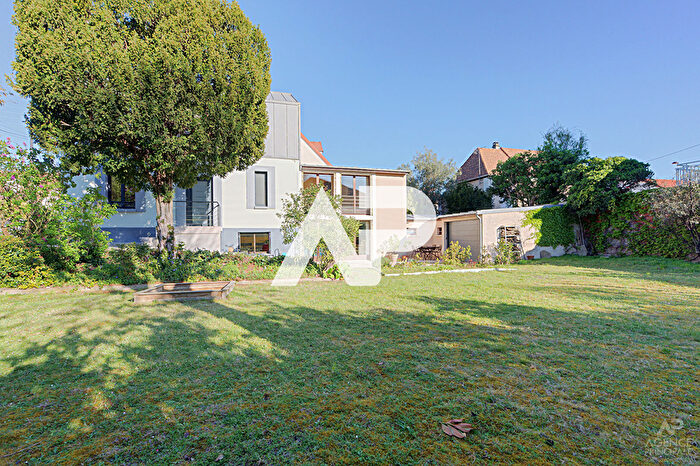 Maison 5 pièces à vendre à Rueil-Malmaison, Plaine Gare
