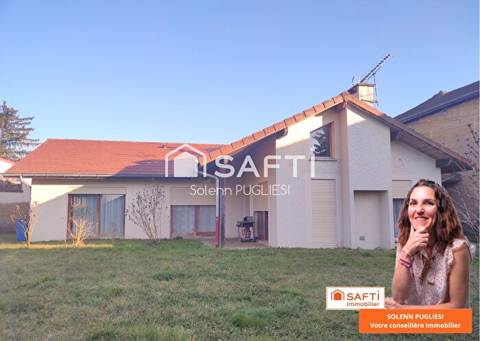 Maison à vendre - Saint-Étienne-de-Saint-Geoirs - 5 pièces - 4 chambres