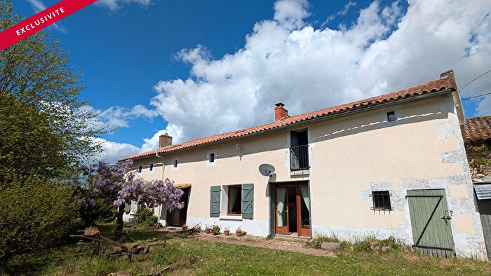 Blanzay - Maison 7 pièces à vendre